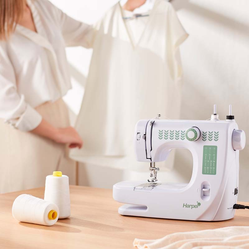 MACHINE A COUDRE 14 POINTS ET BOUTONNIERE A 4 ETAPES MAC214 DE HARPER